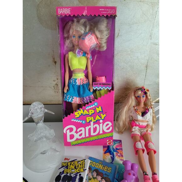 Barbie | Other | Snap N Play Barbie Doll With Snap On Tops Skirts 991 ...